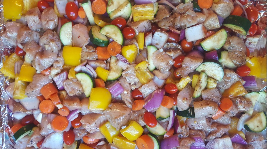 Roasted Chicken and Rainbow Veggies – Island Time Meal Prep